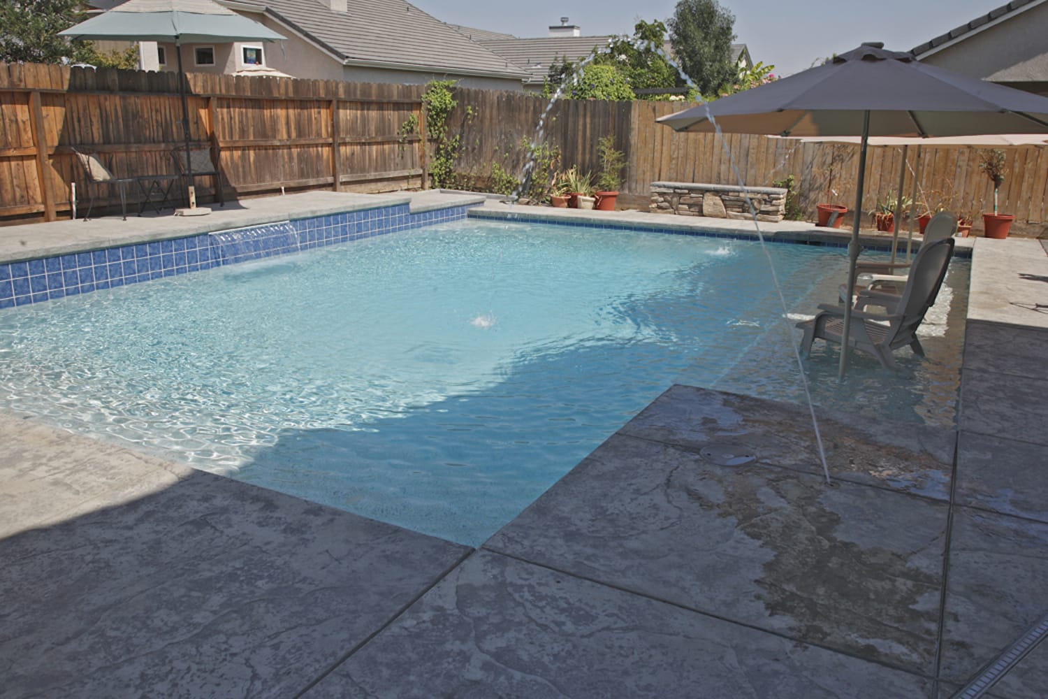 Wet Edge | Products | White Pearl